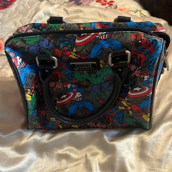 Loungefly | Bags | Loungefly Marvel Avengers Tossed Character Print ...